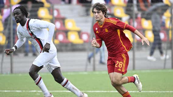 Una tarde con Julen Jon Guerrero en la Roma: su padre en la grada y ...